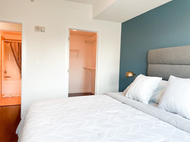 Your Home In Central Edmonton 💎 Central Air-con🆒❄️ - Edmonton, Canada