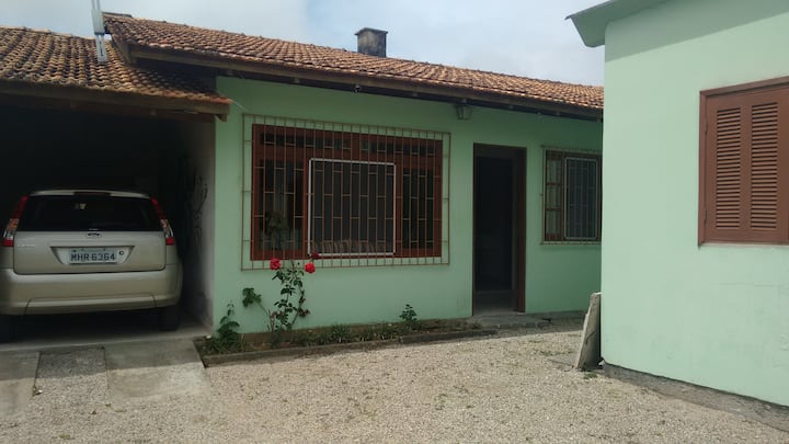 Casa 1 Aos Fundos. 600m Da Entrada Da Praia - Florianópolis