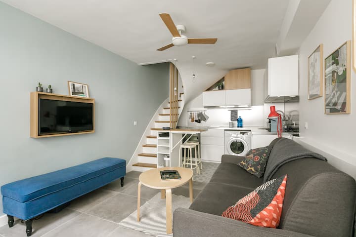 Quiet And Design In Central 2nd Arrondissement - Paris