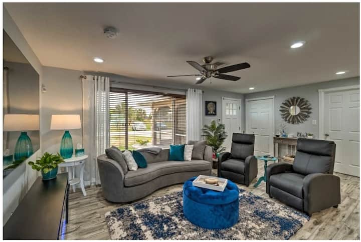 Casa Florida With Hot Tub (Family & Pet-friendly) - Port Charlotte, FL