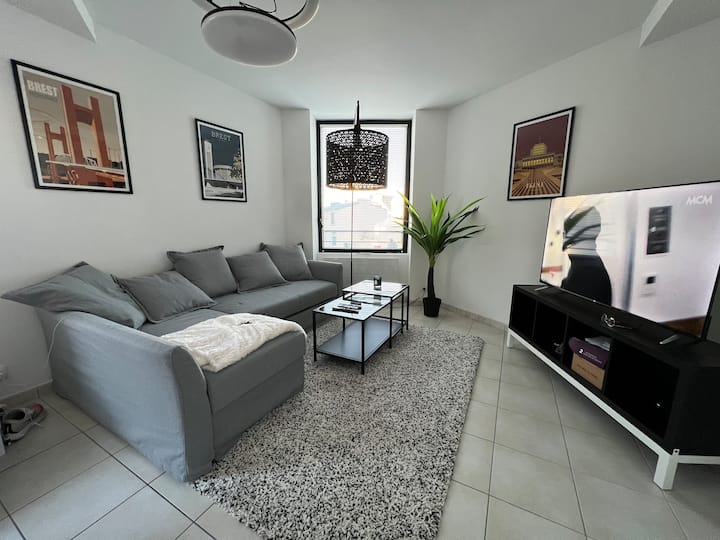 Appartement De 50m2 En Centre Ville De Brest - Brest