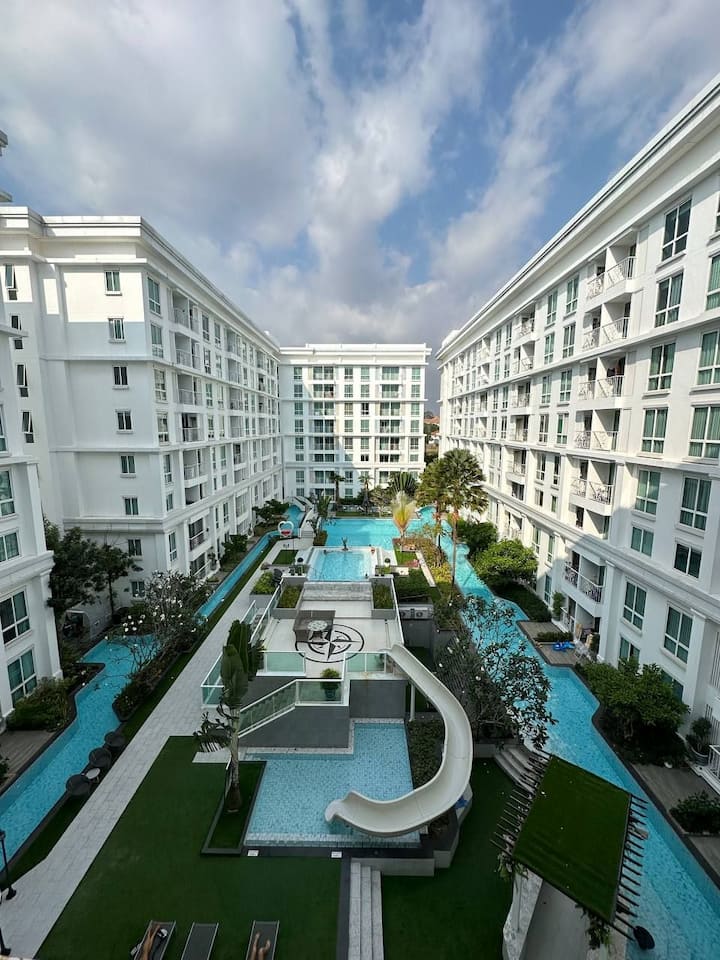 Spacious Apartment - Jomtien