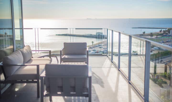 Sea View Five Bedroom Apartment - Barcelona