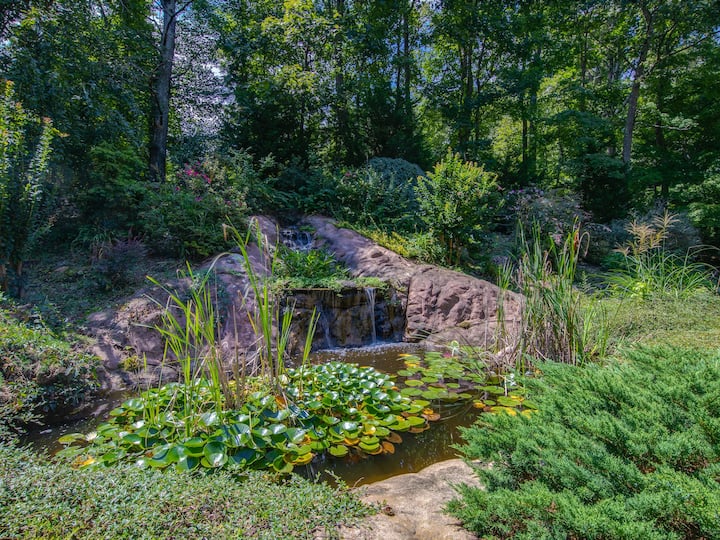 Cozy Log Home With Hot Tub Minutes To Downtown, Breweries & Trails! - Asheville, NC