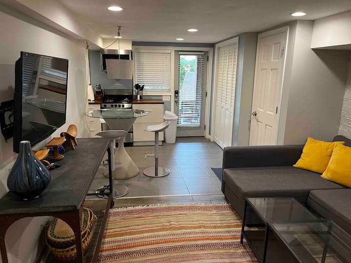 Comfy & Private - Petworth 1bd Garden Apartment - Washington, D.C., DC