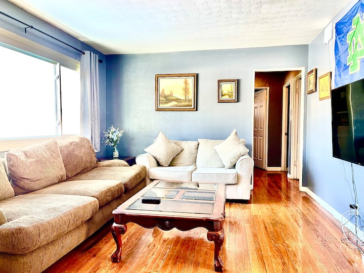 5 Bedroom 2bath, Walk To Notre Dame, Safe Area - South Bend, IN