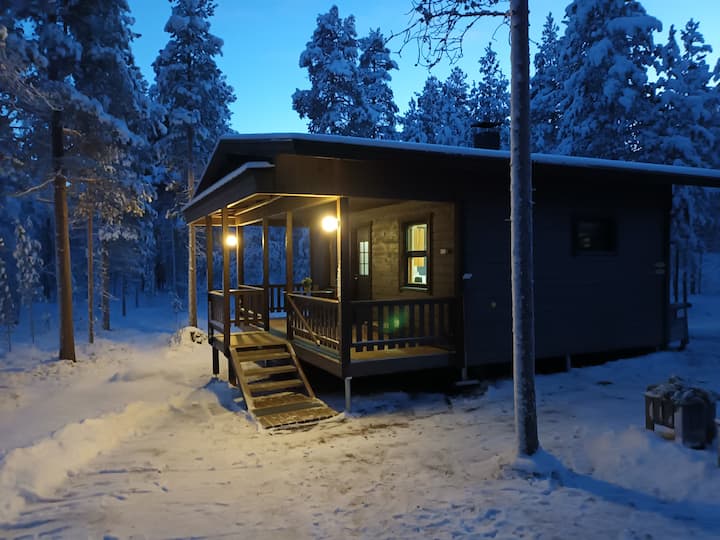 Uusi Mökki Jokivarressa - Inari