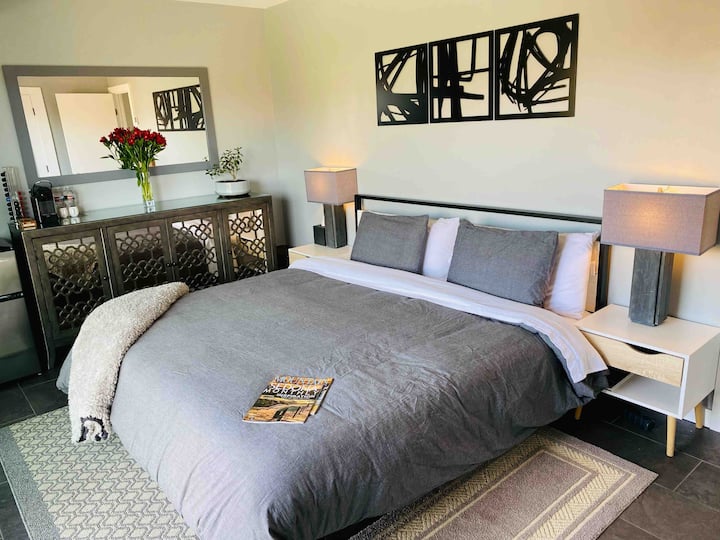 Sedona 2 Bedroom, Yoga Room, W/access Park Trails. - Sedona, AZ