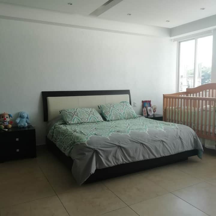 ¡Casa Amplia, Alberca Y Tres Estacionamientos! - Acapulco