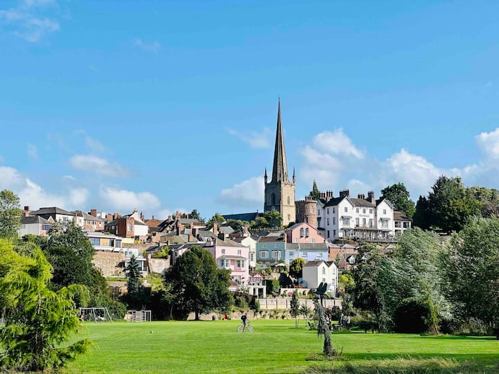The Snug Row - Charming & Centrally-located House - Ross-on-Wye