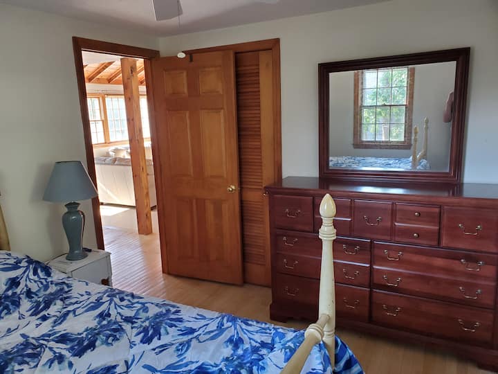 Beautiful Cottage In Dennis Port, Cape Cod - Brewster, MA