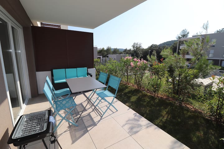 Studio Tout Confort Avec Terrasse Et Piscine - Biot