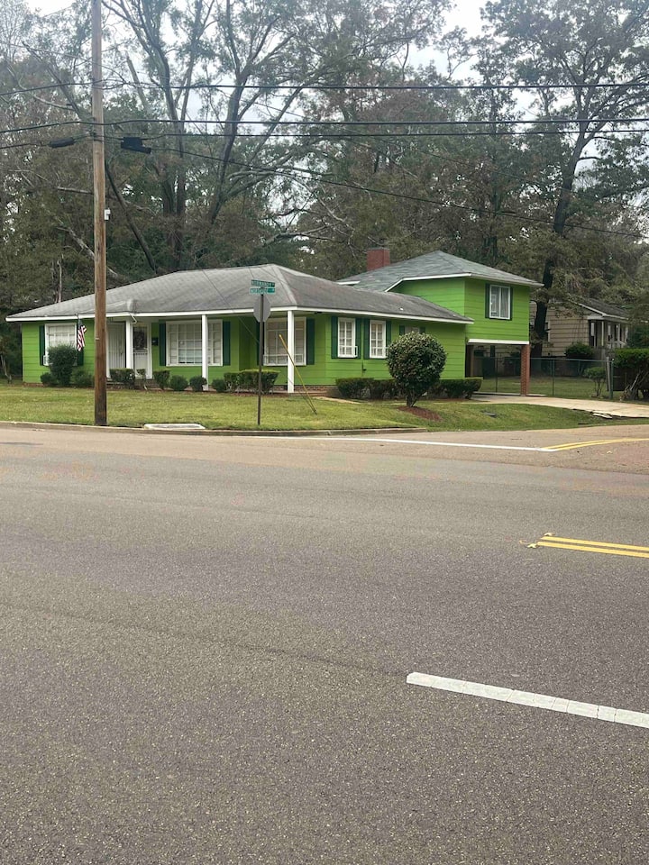 Entire House Hosted By Eddie & Lorita - Jackson, MS