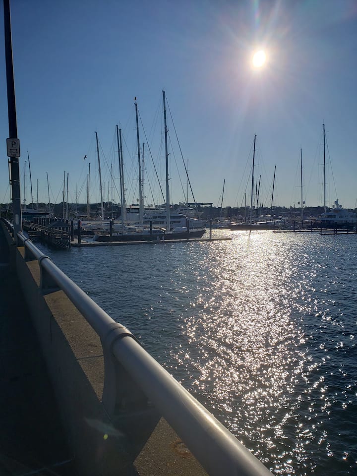 Downtown Newport The Point Gem - Newport, RI