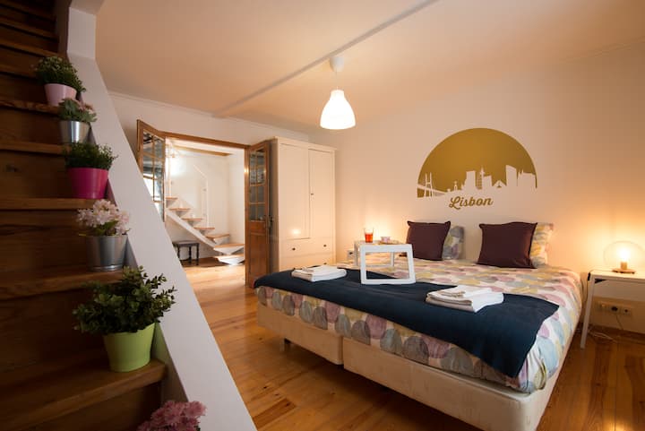 Authentic Lisbon Living – Graça District & Tram 28 - Lisbon