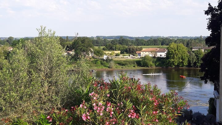 Chambre Avec Salle D'eau Privée. - Castillon-la-Bataille