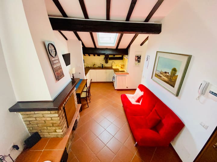 Dietro Le Volte - Ferrara