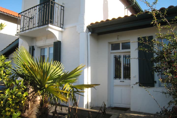 Jolie Maison Entre Plages D'anglet Et Bayonne - Anglet
