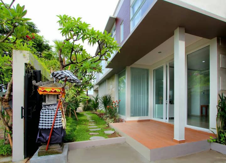 Maison Idéale Pour Des Groupes - Sanur