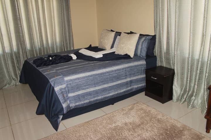 Luxury Accomodation Facility In Gwanda - Zimbabwe