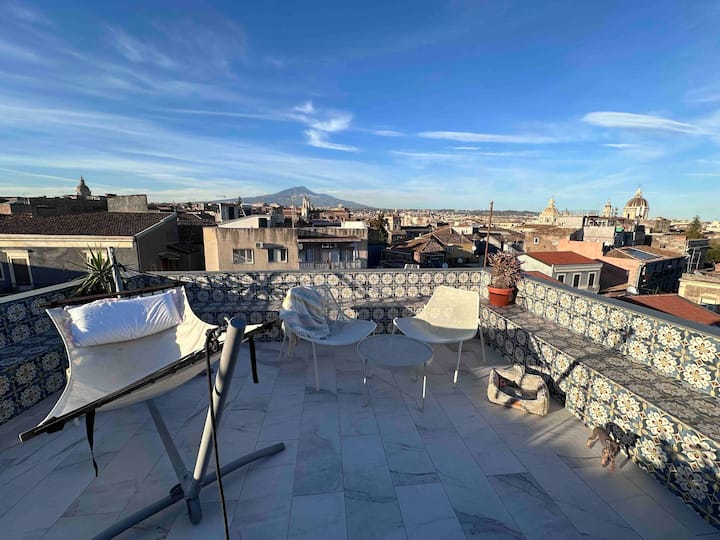 Appartamento Con Terrazza Vista Mozzafiato - Catania