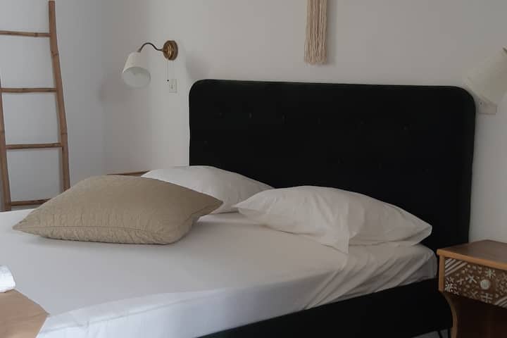 Vougli View Room 8 - Mykonos