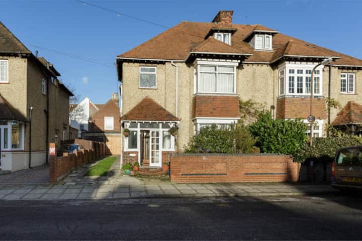 Lovely Light Room Close To Sea And Shops Rm 2 - Portsmouth