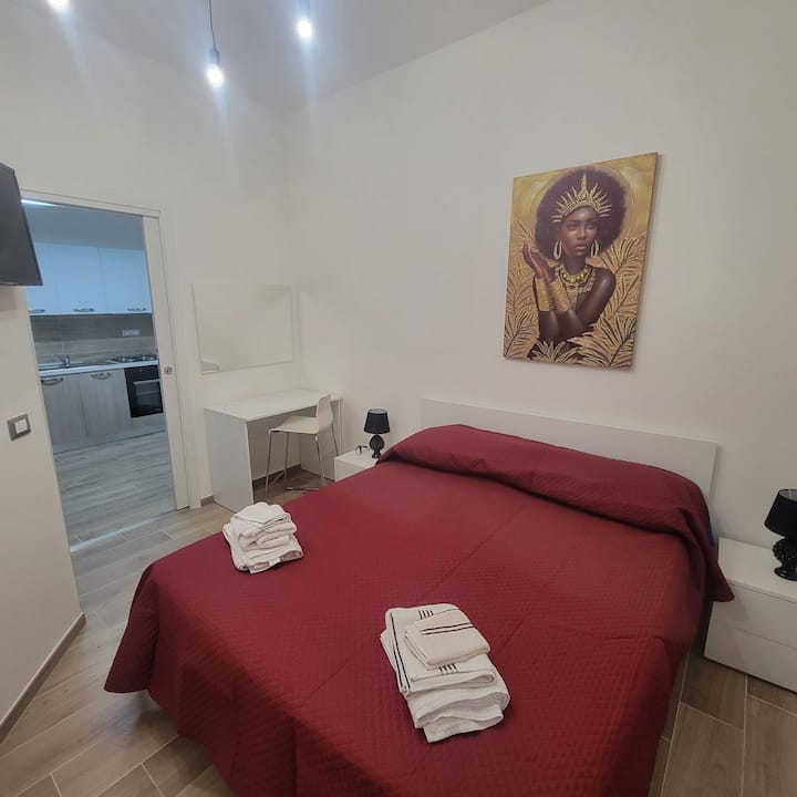 Stanza, Con Facilità Di Parcheggio - Rende