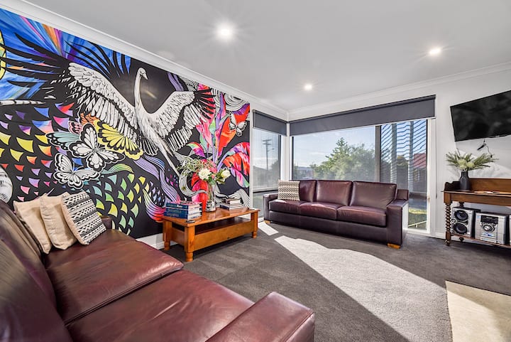 West Launceston Mural House - Launceston