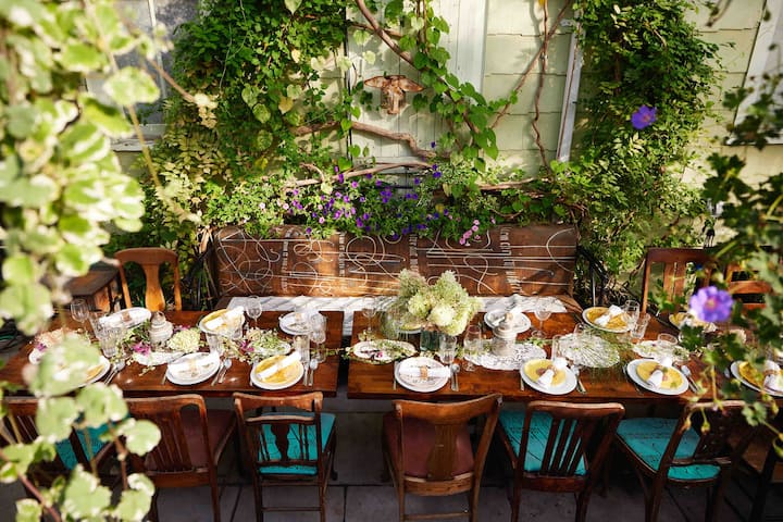 Event Venue In Heart Of Hudson (50+ Guests) - Hudson, NY