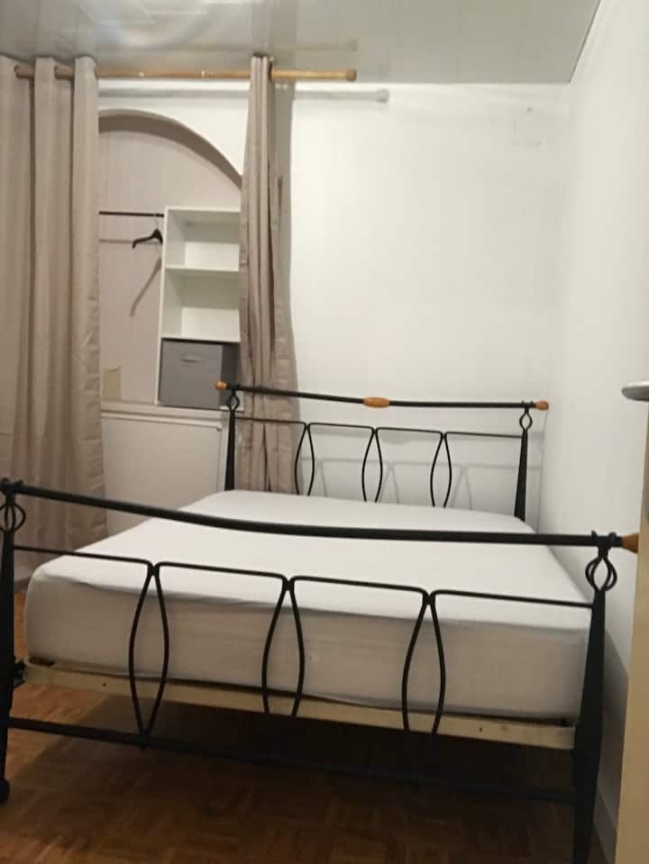 Chambre (N•1) Chez L’habitant Avec Accès Privée - Tours