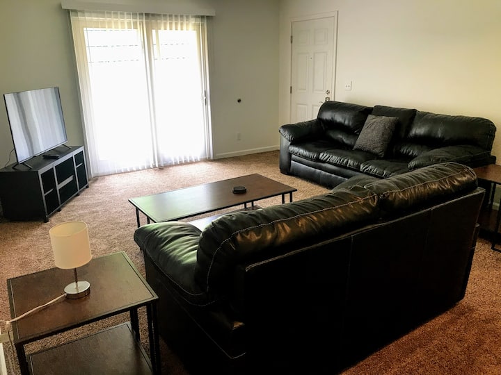 94-2|brand New! Modern, 1-bedroom Apartment - Canton, OH