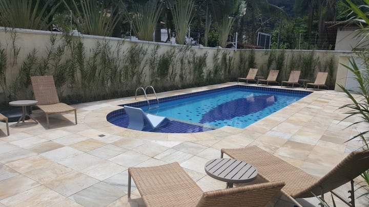 Casa Juquei Cond 5 Suite Pisc Privativa Ar 2 Vagas - São Sebastião