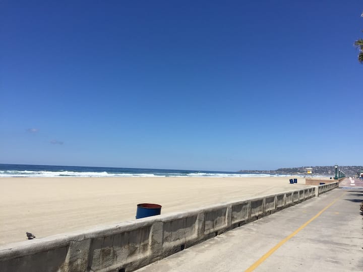 South Mission Oceanview Duplex : 15 Guests - San Diego, CA