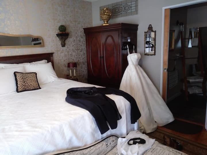 The King Suite - Scranton, PA