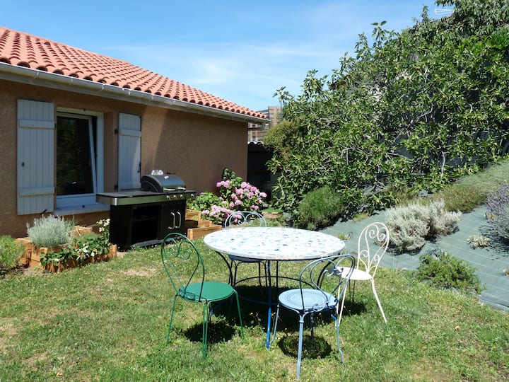 Maison Individuelle Jardin Piscine - L'Arbresle