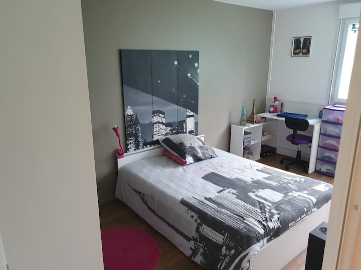 Chambre Privée Pour éTudiants, Couple. - La Verpillière