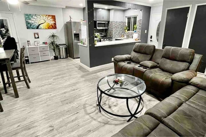 Renovated 3bdrm 2bath House Close To Redondobeach - Redondo Beach