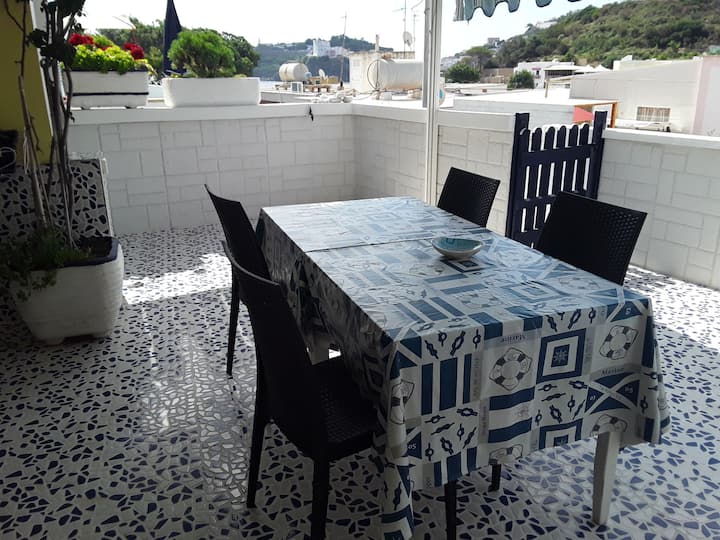 Vicino Porto - Ponza