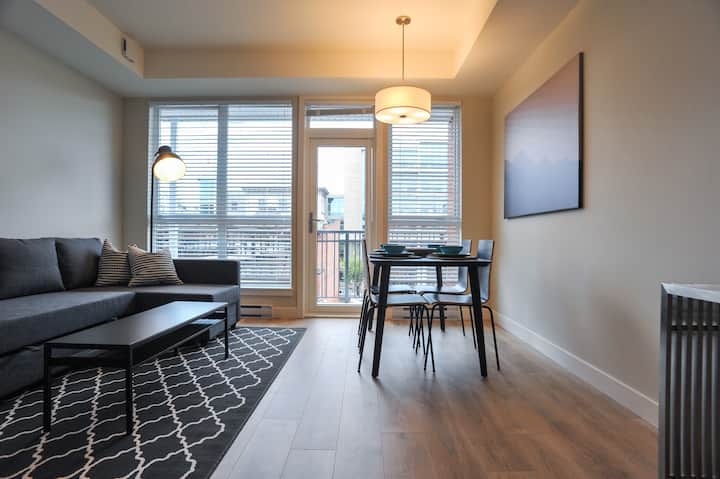 Downtown Condo - Saanich