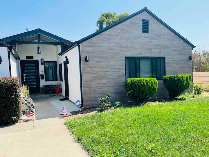 Beautiful Modern Studio In Westchester - El Segundo, CA