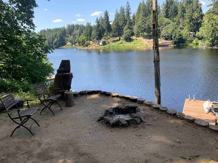 Secluded Lake House With Private Dock - Olympia, WA