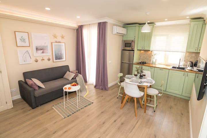 Brand New Historic Center Sunny Flat With Balcony - Málaga