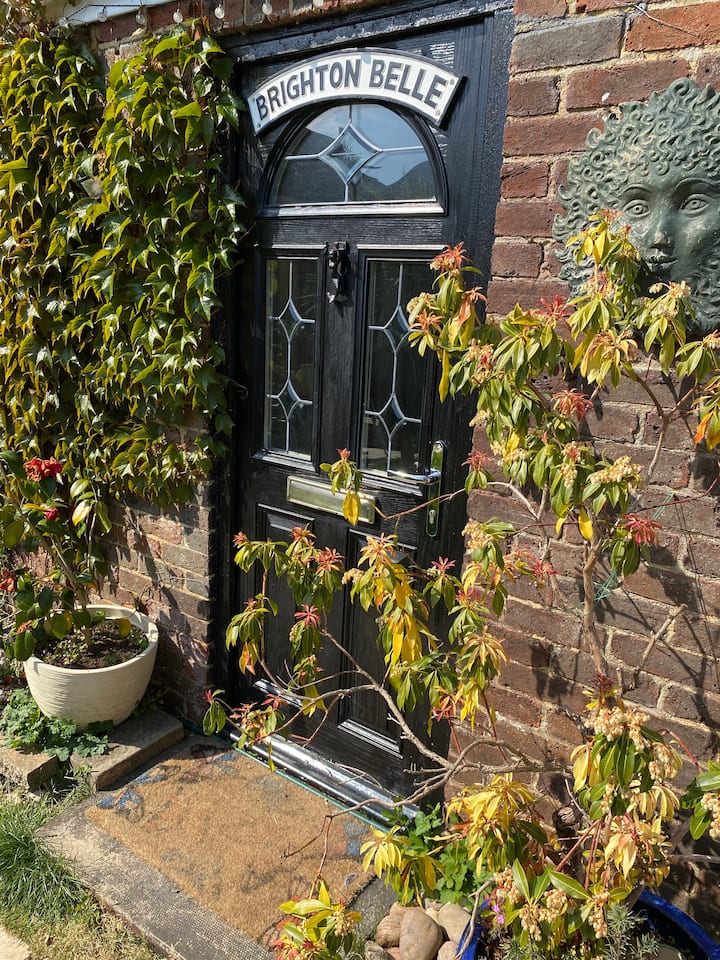 Quiet, Cosy Garden Flat Next To Park. - Bramber Castle