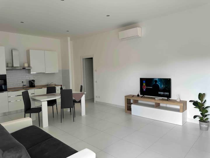 Sky Suite Blue Pomezia - Pomezia