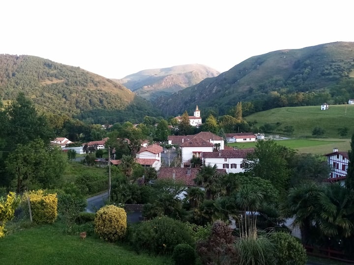 Appartement Vue Imprenable Entre Mer Et Montagne - Cambo-les-Bains