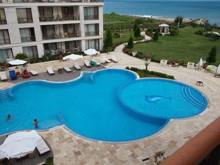 Даймънд Бийч Апартамент - Burgas