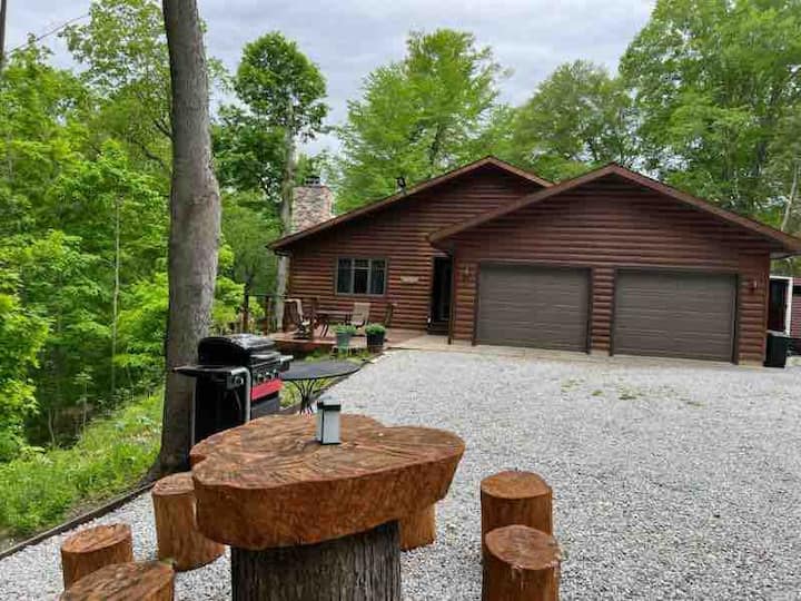 Secluded Vacation Retreat On The Riverfront - New Buffalo, MI