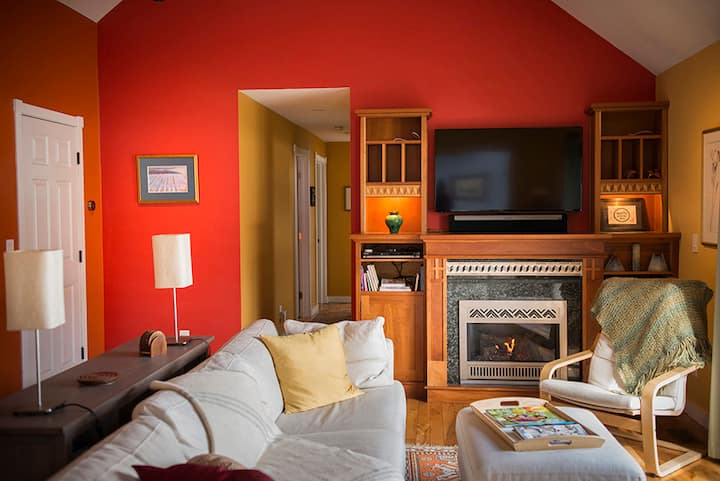 Inlet Gem: Celebrate & Rejuvenate - Lansing, NY