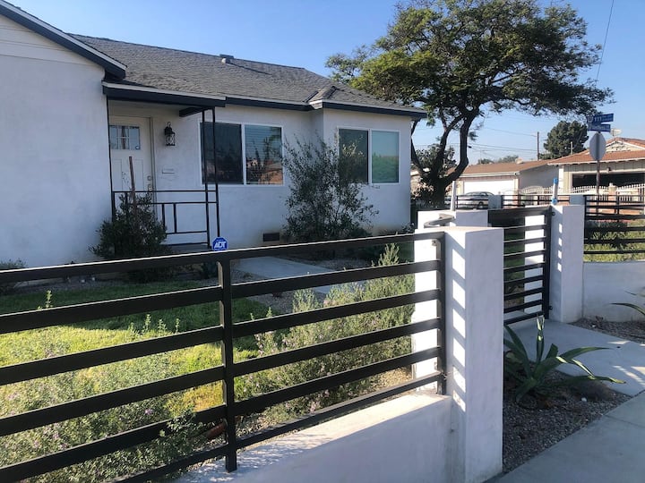 Cozy 3 Bed Home. Minutes To Sofi Stadium - Inglewood, CA